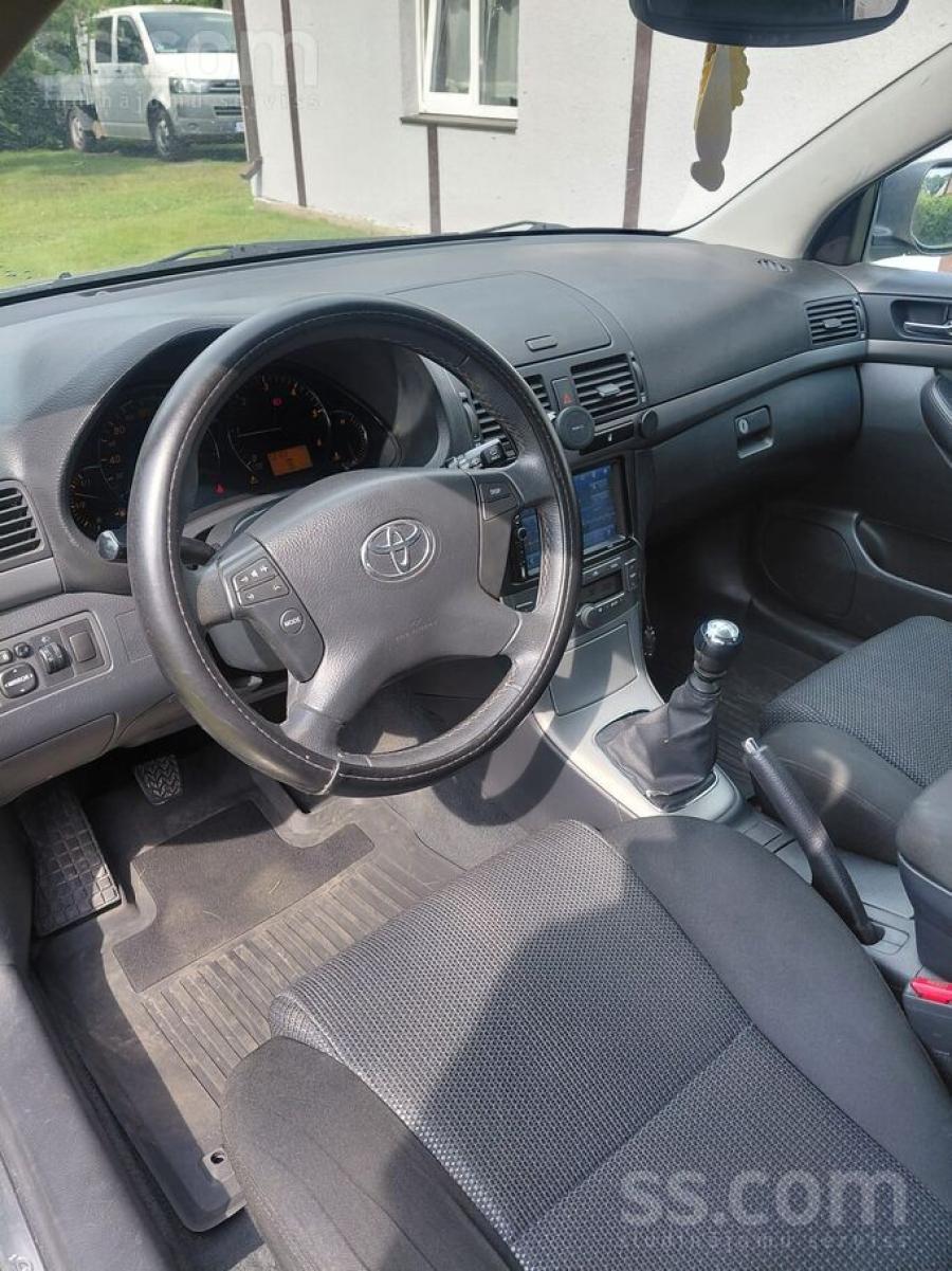 Pelēks Toyota Avensis 2008 Limbaži, ar dzinēja tilpumu 2.00 L un nobraukumu 293 tūkst. km par 2500 €, foto 6 vietnē AUTOMOTO.COM.LV
