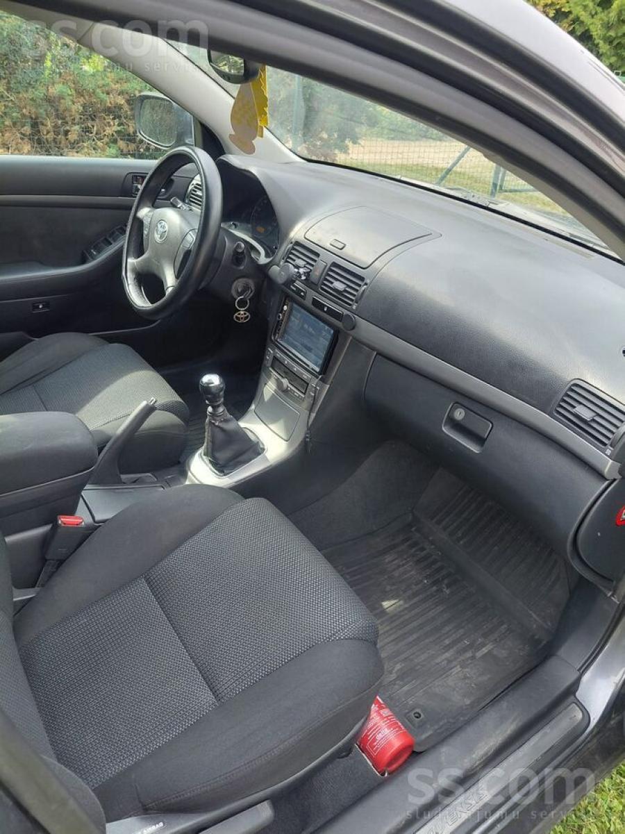 Pelēks Toyota Avensis 2008 Limbaži, ar dzinēja tilpumu 2.00 L un nobraukumu 293 tūkst. km par 2500 €, foto 7 vietnē AUTOMOTO.COM.LV