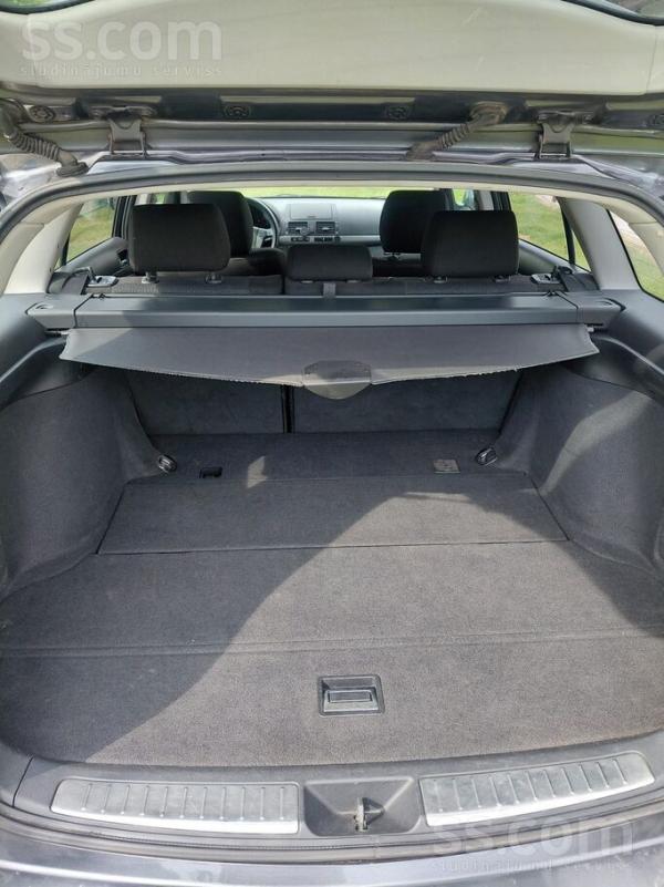 Grey Toyota Avensis 2008 in Limbazi, with an engine capacity of 2.00 L and mileage of 293 thousand km for 2500 €, photo 7 on AUTOMOTO.COM.LV