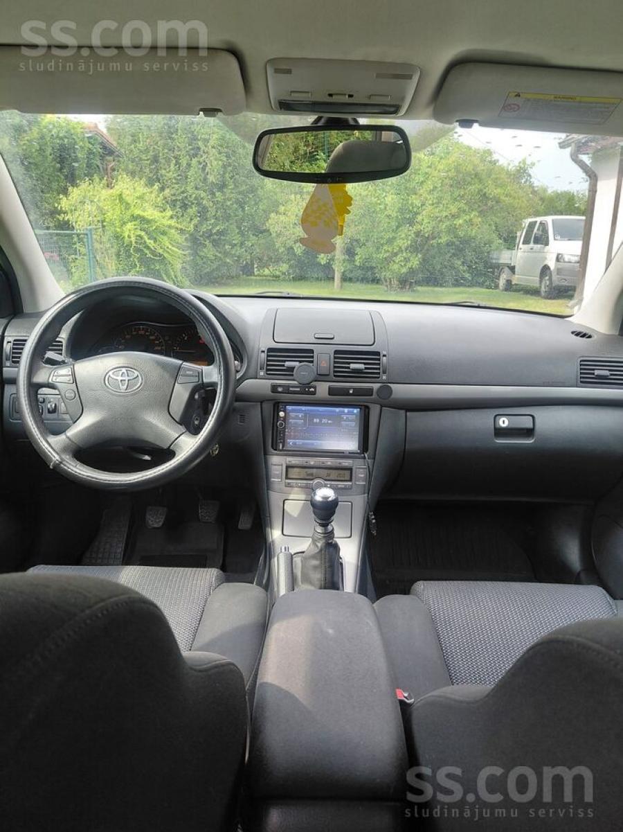 Pelēks Toyota Avensis 2008 Limbaži, ar dzinēja tilpumu 2.00 L un nobraukumu 293 tūkst. km par 2500 €, foto 12 vietnē AUTOMOTO.COM.LV