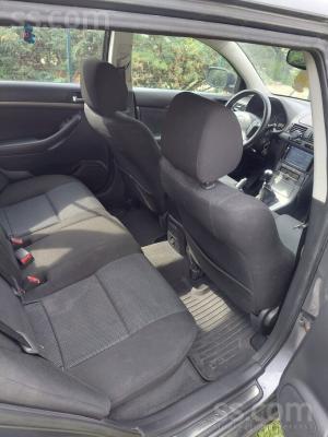 Pelēks Toyota Avensis 2008 Limbaži, ar dzinēja tilpumu 2.00 L un nobraukumu 293 tūkst. km par 2500 €, foto 13 vietnē AUTOMOTO.COM.LV