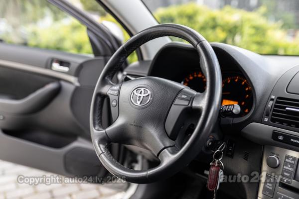 Grey Toyota Avensis 2008 in Tallinn, with an engine capacity of 2.40 L and mileage of 218 thousand km for 2599 €, photo 9 on AUTOMOTO.COM.LV