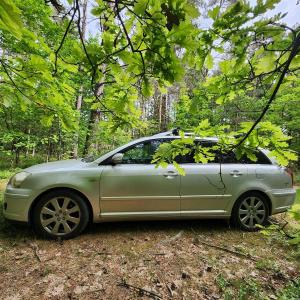 Серый Тойота Авенсис 2008 в Вильнюс, объемом двигателя 2.00 л и пробегом 391 тыс. км за 1800 €, фото 3 на AUTOMOTO.COM.LV
