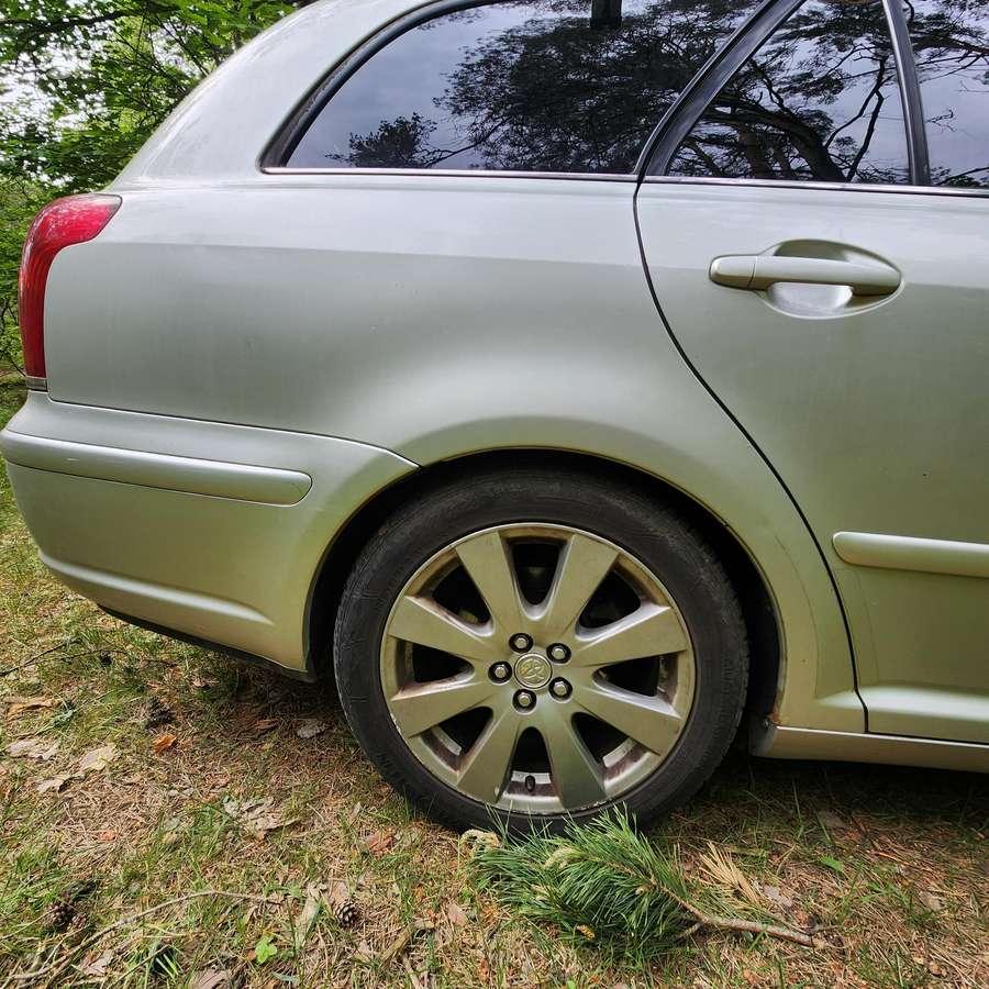 Серый Тойота Авенсис 2008 в Вильнюс, объемом двигателя 2.00 л и пробегом 391 тыс. км за 1800 €, фото 15 на AUTOMOTO.COM.LV