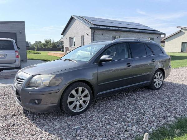 Pelēks Toyota Avensis 2008 Vilkaviškis, ar dzinēja tilpumu 2.00 L un nobraukumu 329 tūkst. km par 2200 €, foto 1 vietnē AUTOMOTO.COM.LV