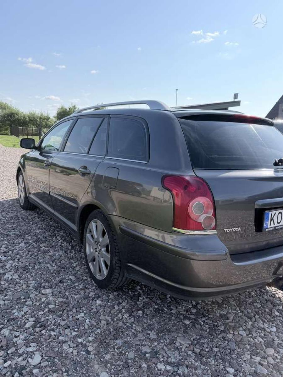 Серый Тойота Авенсис 2008 в Вилкавишкис, объемом двигателя 2.00 л и пробегом 329 тыс. км за 2200 €, фото 3 на AUTOMOTO.COM.LV
