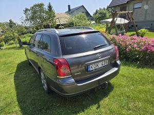 Grey Toyota Avensis 2008 in Vilnius, with an engine capacity of 2.00 L and mileage of 383 thousand km for 2700 €, photo 4 on AUTOMOTO.COM.LV