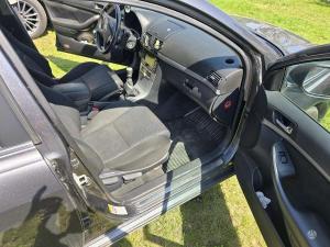 Grey Toyota Avensis 2008 in Vilnius, with an engine capacity of 2.00 L and mileage of 383 thousand km for 2700 €, photo 8 on AUTOMOTO.COM.LV