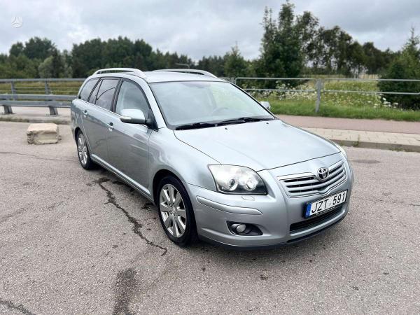 Pelēks Toyota Avensis 2008 Viļņa, ar dzinēja tilpumu 2.23 L un nobraukumu 310 tūkst. km par 2300 €, foto 3 vietnē AUTOMOTO.COM.LV