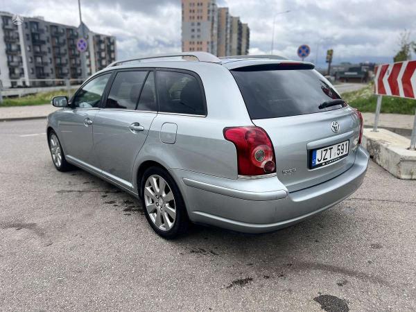 Pelēks Toyota Avensis 2008 Viļņa, ar dzinēja tilpumu 2.23 L un nobraukumu 310 tūkst. km par 2300 €, foto 7 vietnē AUTOMOTO.COM.LV
