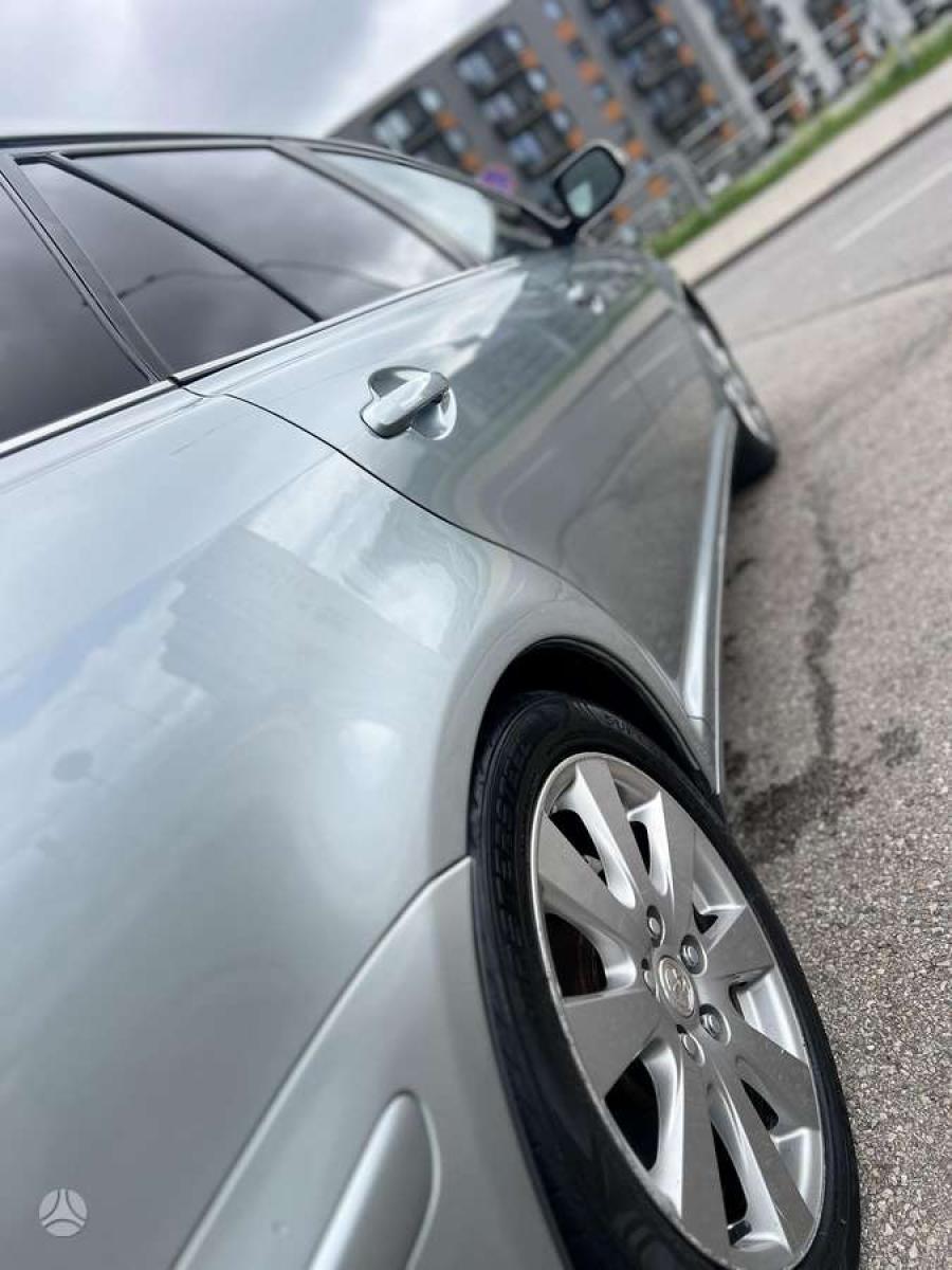 Grey Toyota Avensis 2008 in Vilnius, with an engine capacity of 2.23 L and mileage of 310 thousand km for 2300 €, photo 11 on AUTOMOTO.COM.LV