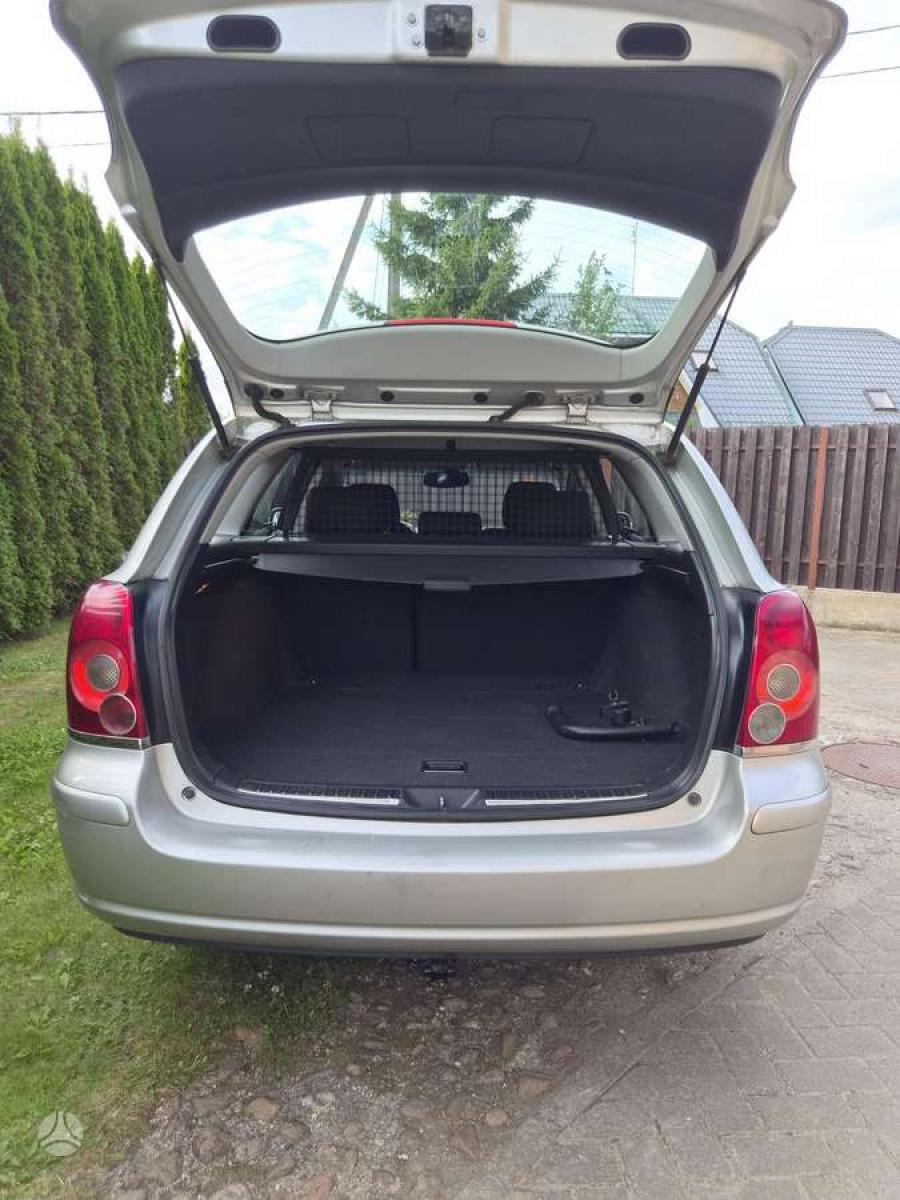Grey Toyota Avensis 2008 in Vilnius, with an engine capacity of 2.00 L and mileage of 251 thousand km for 1700 €, photo 16 on AUTOMOTO.COM.LV