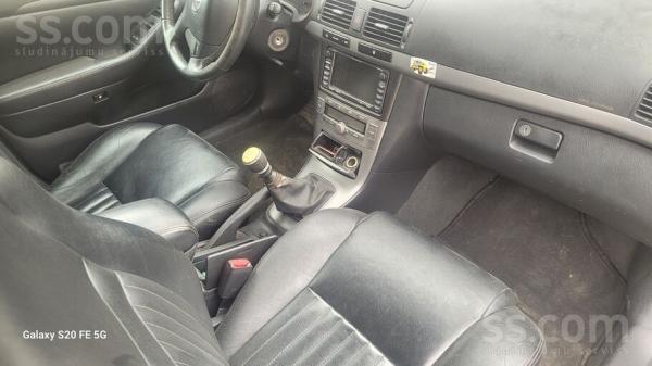 Grey Toyota Avensis 2008 in Riga, with an engine capacity of 2.00 L and mileage of 405 thousand km for 2100 €, photo 7 on AUTOMOTO.COM.LV