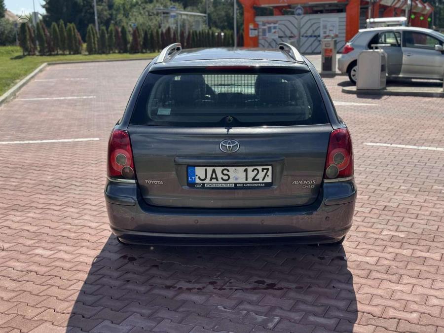 Серый Тойота Авенсис 2008 в Вильнюс, объемом двигателя 2.00 л и пробегом 330 тыс. км за 1350 €, фото 4 на AUTOMOTO.COM.LV