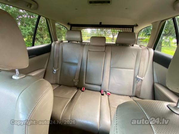 Pelēks Toyota Avensis 2008 Tallina, ar dzinēja tilpumu 2.00 L un nobraukumu 454 tūkst. km par 2300 €, foto 3 vietnē AUTOMOTO.COM.LV