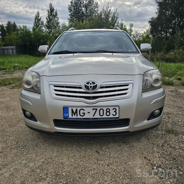 Серый Тойота Авенсис 2008 в Рига, объемом двигателя 2.00 л и пробегом 270 тыс. км за 2750 €, фото 2 на AUTOMOTO.COM.LV