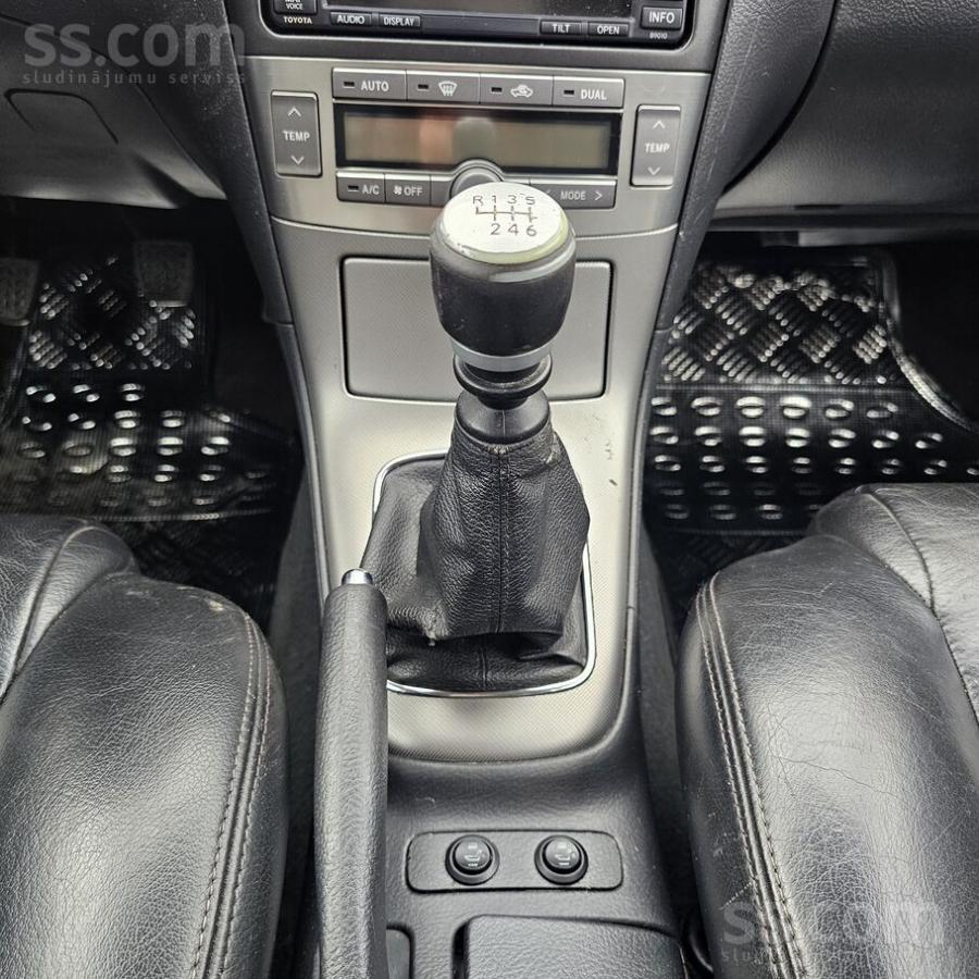 Серый Тойота Авенсис 2008 в Рига, объемом двигателя 2.00 л и пробегом 270 тыс. км за 2750 €, фото 16 на AUTOMOTO.COM.LV