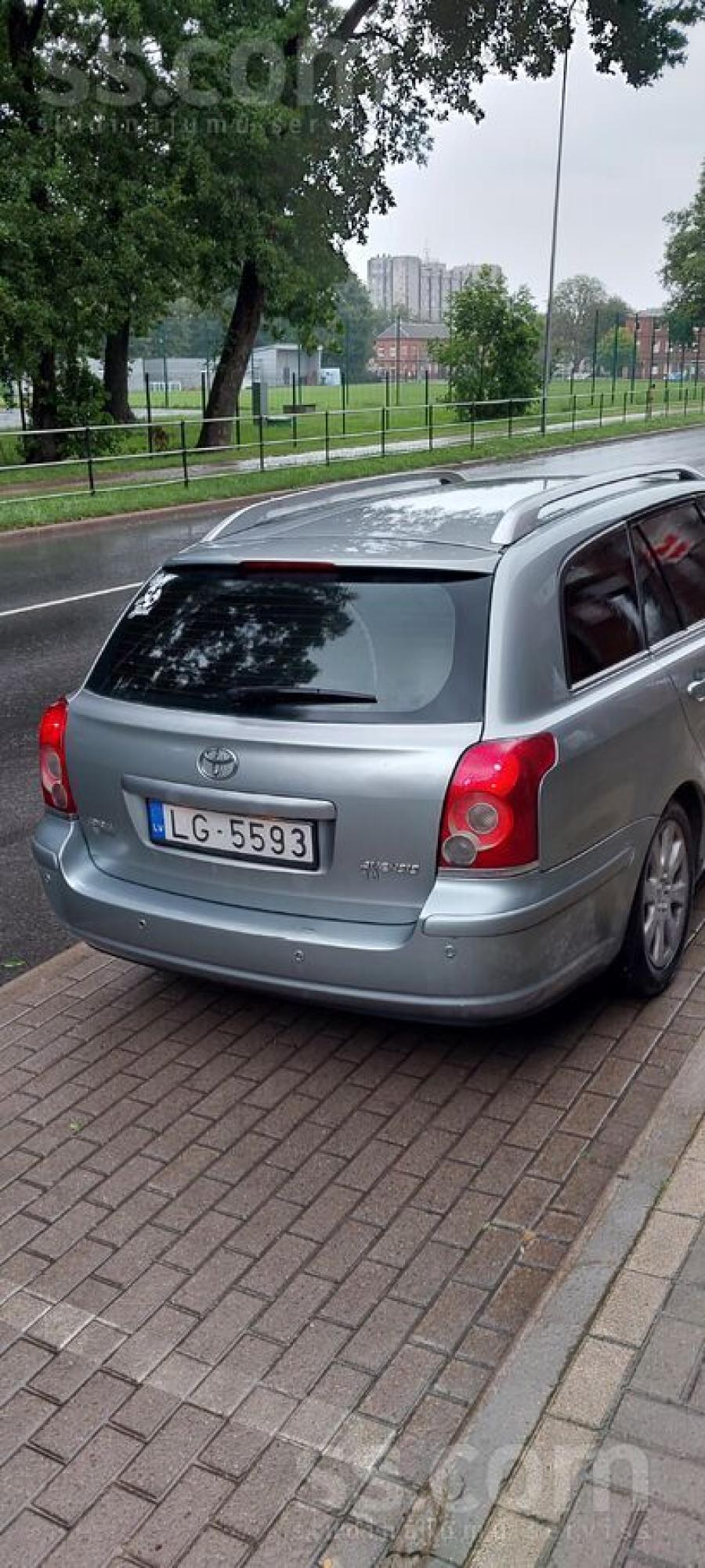 Серый Тойота Авенсис 2008 в Лиепая, объемом двигателя 1.80 л и пробегом 337 тыс. км за 2400 €, фото 3 на AUTOMOTO.COM.LV