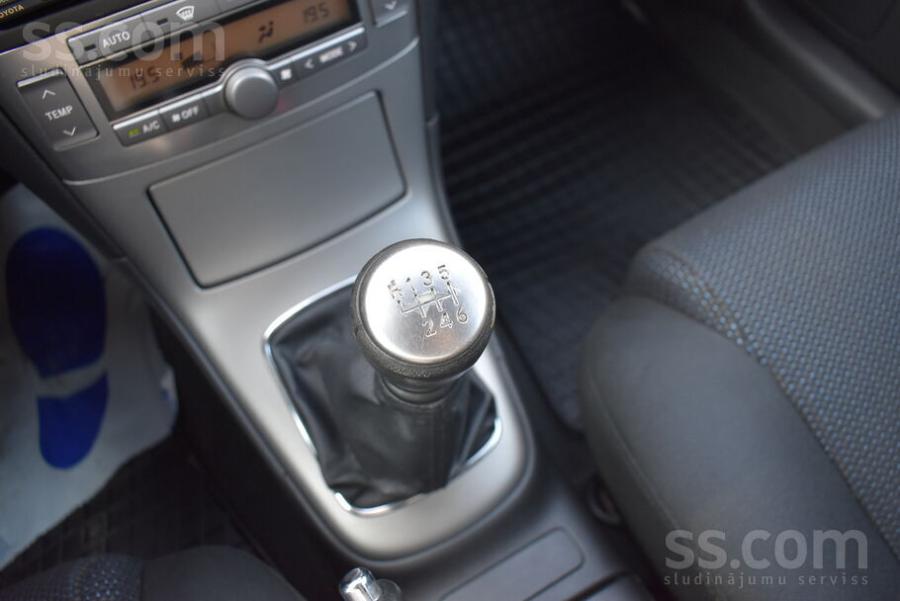 Pelēks Toyota Avensis 2008 Kuldīga, ar dzinēja tilpumu 2.00 L un nobraukumu 0 tūkst. km par 3150 €, foto 11 vietnē AUTOMOTO.COM.LV
