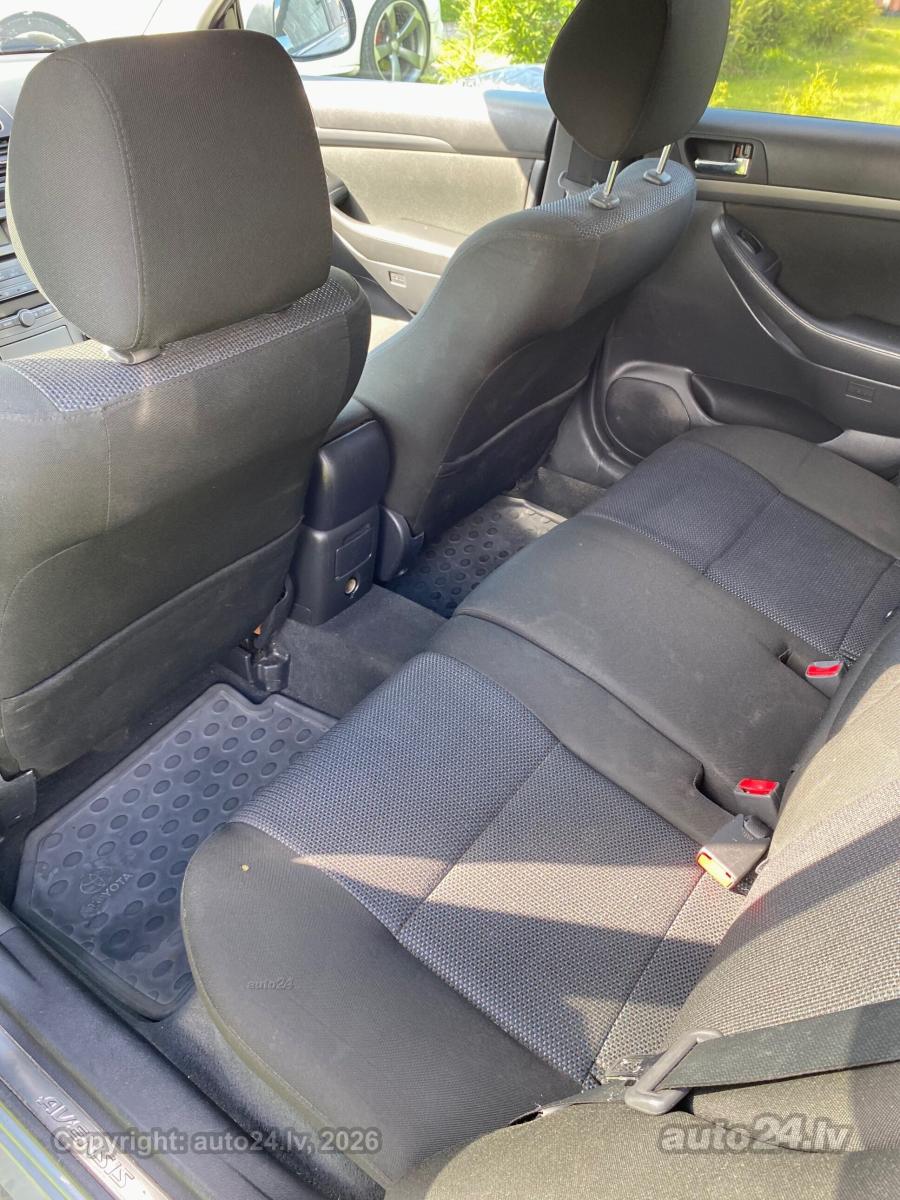 Pelēks Toyota Avensis 2008 Hāpsalu, ar dzinēja tilpumu 2.00 L un nobraukumu 379 tūkst. km par 1999 €, foto 7 vietnē AUTOMOTO.COM.LV