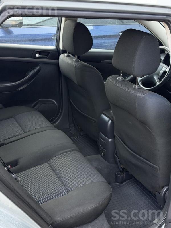 Pelēks Toyota Avensis 2008 Rīga, ar dzinēja tilpumu 2.00 L un nobraukumu 281 tūkst. km par 1480 €, foto 11 vietnē AUTOMOTO.COM.LV