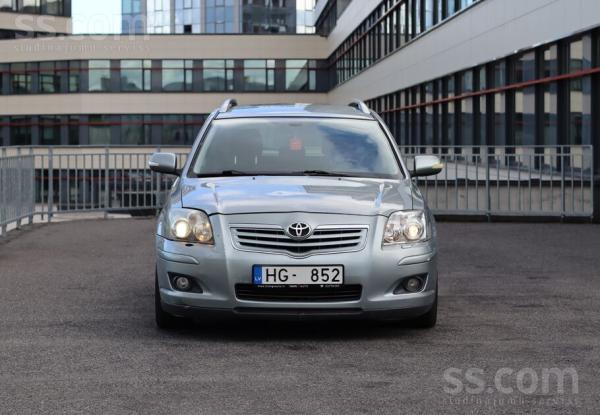 Серый Тойота Авенсис 2008 в Рига, объемом двигателя 2.00 л и пробегом 281 тыс. км за 1480 €, фото 3 на AUTOMOTO.COM.LV