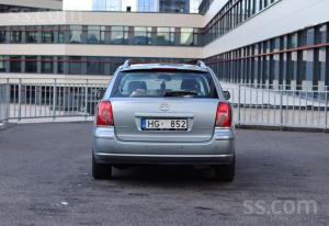 Grey Toyota Avensis 2008 in Riga, with an engine capacity of 2.00 L and mileage of 281 thousand km for 1480 €, photo 6 on AUTOMOTO.COM.LV