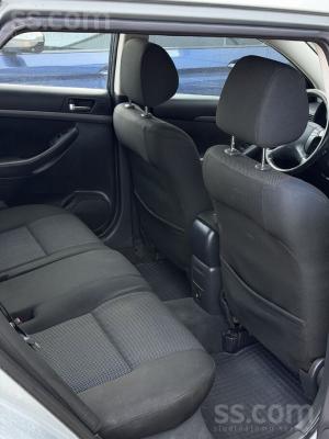 Grey Toyota Avensis 2008 in Riga, with an engine capacity of 2.00 L and mileage of 281 thousand km for 1480 €, photo 11 on AUTOMOTO.COM.LV