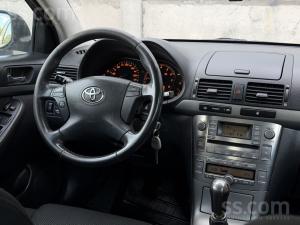 Grey Toyota Avensis 2008 in Riga, with an engine capacity of 2.00 L and mileage of 281 thousand km for 1480 €, photo 12 on AUTOMOTO.COM.LV