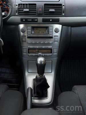 Grey Toyota Avensis 2008 in Riga, with an engine capacity of 2.00 L and mileage of 281 thousand km for 1480 €, photo 13 on AUTOMOTO.COM.LV