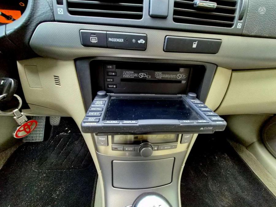 Grey Toyota Avensis 2008 in Vilnius, with an engine capacity of 2.00 L and mileage of 209 thousand km for 3750 €, photo 14 on AUTOMOTO.COM.LV