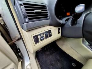 Grey Toyota Avensis 2008 in Vilnius, with an engine capacity of 2.00 L and mileage of 209 thousand km for 3750 €, photo 17 on AUTOMOTO.COM.LV