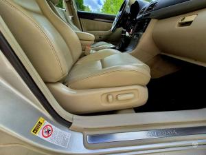 Grey Toyota Avensis 2008 in Vilnius, with an engine capacity of 2.00 L and mileage of 209 thousand km for 3750 €, photo 21 on AUTOMOTO.COM.LV