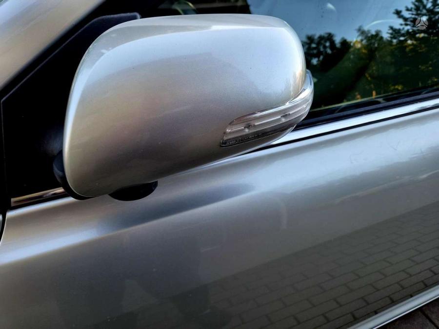 Grey Toyota Avensis 2008 in Vilnius, with an engine capacity of 2.00 L and mileage of 209 thousand km for 3750 €, photo 28 on AUTOMOTO.COM.LV