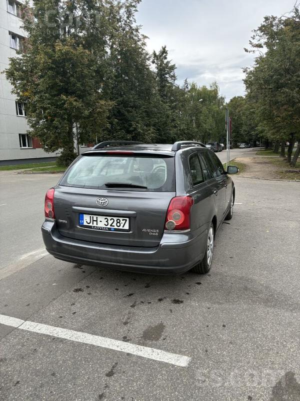 Тойота Авенсис 2008 в Рига на AUTOMOTO.COM.LV Серый Тойота Авенсис 2008 в Рига, объемом двигателя 2.00 л и пробегом 266 тыс. км за 1600 €, фото 9 на AUTOMOTO.COM.LV