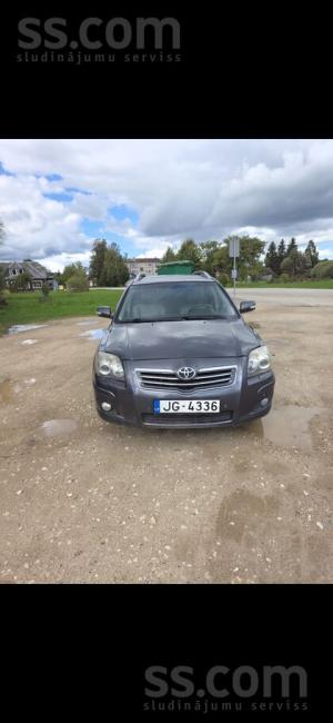Pelēks Toyota Avensis 2008 Balvi, ar dzinēja tilpumu 2.20 L un nobraukumu 366 tūkst. km par 2600 €, foto  vietnē AUTOMOTO.COM.LV