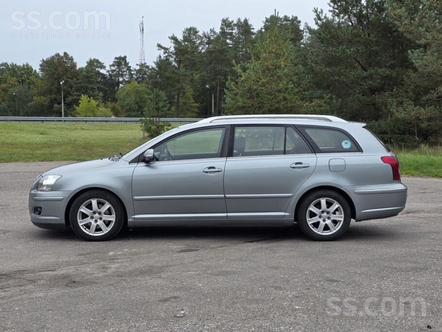 Pelēks Toyota Avensis 2008 Rīga, ar dzinēja tilpumu 2.00 L un nobraukumu 326 tūkst. km par 1600 €, foto 3 vietnē AUTOMOTO.COM.LV