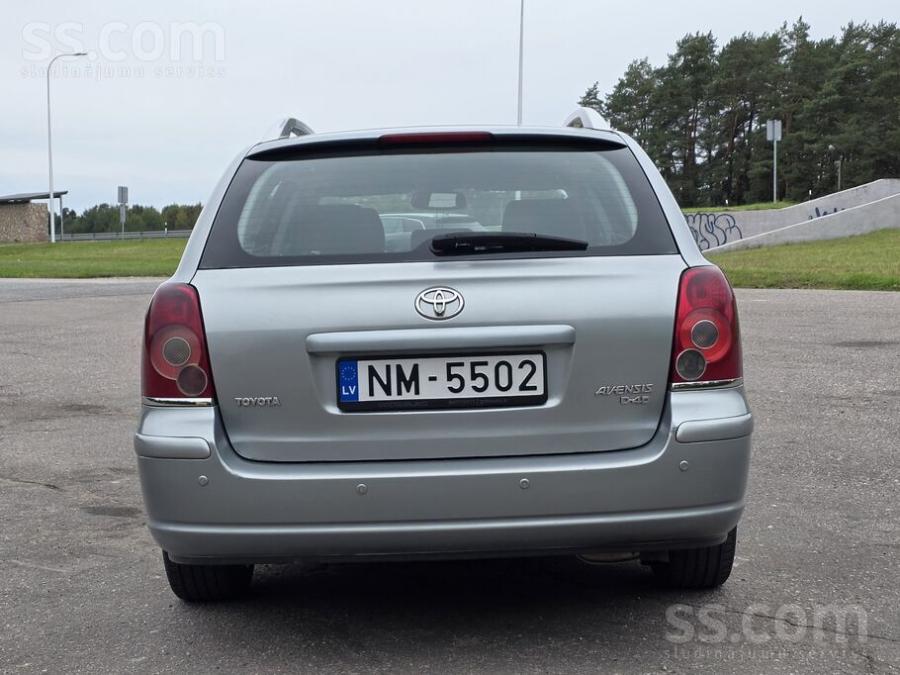Pelēks Toyota Avensis 2008 Rīga, ar dzinēja tilpumu 2.00 L un nobraukumu 326 tūkst. km par 1600 €, foto 6 vietnē AUTOMOTO.COM.LV