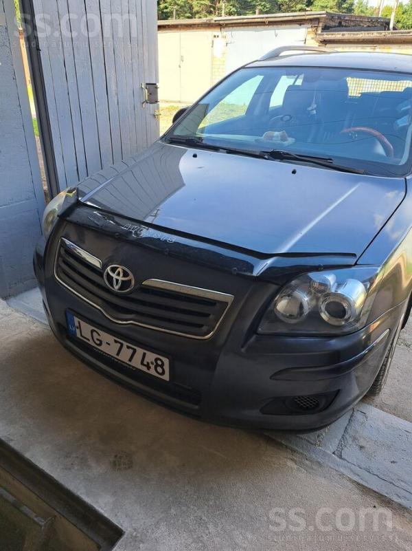 Grey Toyota Avensis 2008 in Daugavpils, with an engine capacity of 2.00 L and mileage of 280 thousand km for 2500 €, photo 10 on AUTOMOTO.COM.LV