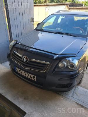 Pelēks Toyota Avensis 2008 Daugavpils, ar dzinēja tilpumu 2.00 L un nobraukumu 280 tūkst. km par 2500 €, foto 10 vietnē AUTOMOTO.COM.LV