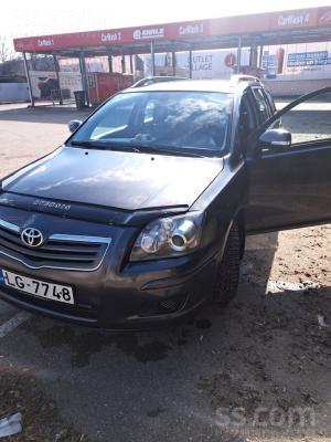 Pelēks Toyota Avensis 2008 Daugavpils, ar dzinēja tilpumu 2.00 L un nobraukumu 280 tūkst. km par 2500 €, foto 13 vietnē AUTOMOTO.COM.LV