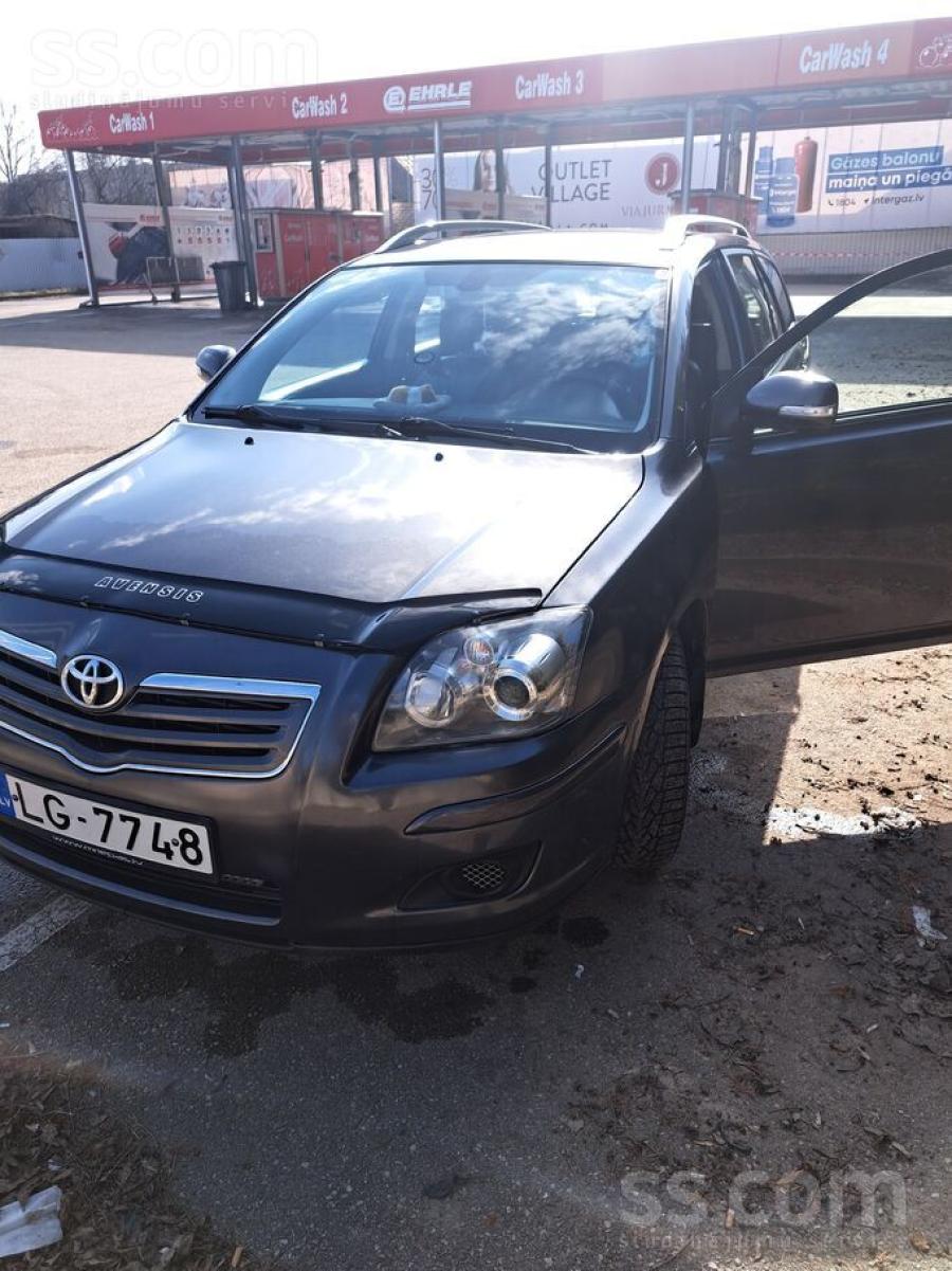 Pelēks Toyota Avensis 2008 Daugavpils, ar dzinēja tilpumu 2.00 L un nobraukumu 280 tūkst. km par 2500 €, foto 13 vietnē AUTOMOTO.COM.LV
