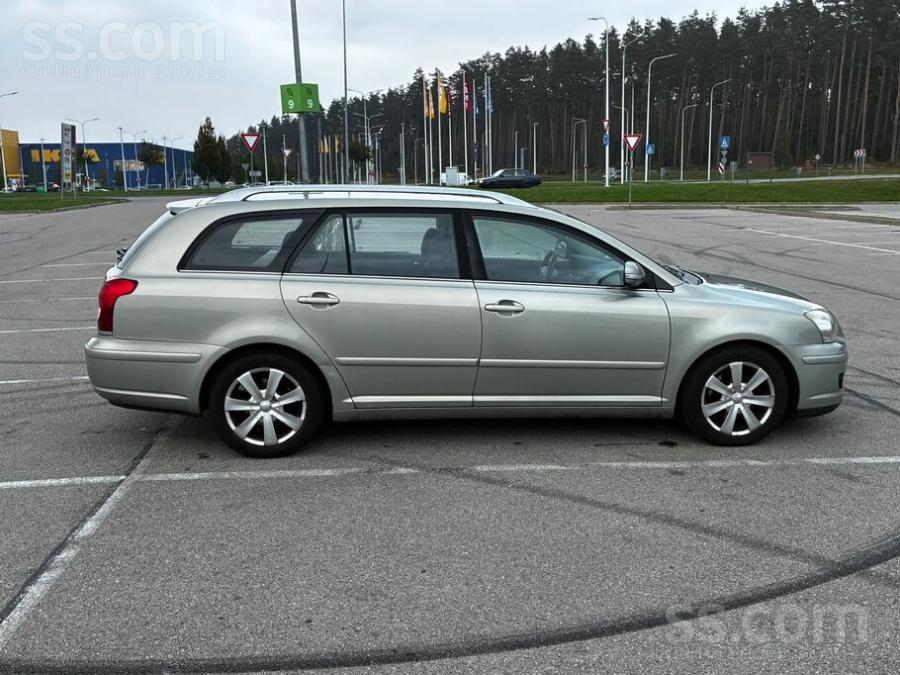 Серый Тойота Авенсис 2008 в Рига, объемом двигателя 2.40 л и пробегом 224 тыс. км за 2700 €, фото 1 на AUTOMOTO.COM.LV