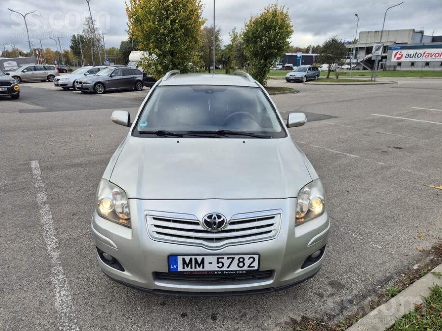 Серый Тойота Авенсис 2008 в Рига, объемом двигателя 2.00 л и пробегом 314 тыс. км за 2200 €, фото 1 на AUTOMOTO.COM.LV