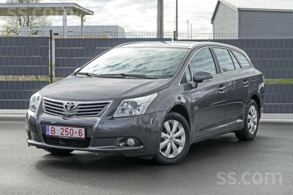 Grey Toyota Avensis 2009 in Ogre, with an engine capacity of 1.80 L and mileage of 193 thousand km for 5900 €, photo 2 on AUTOMOTO.COM.LV