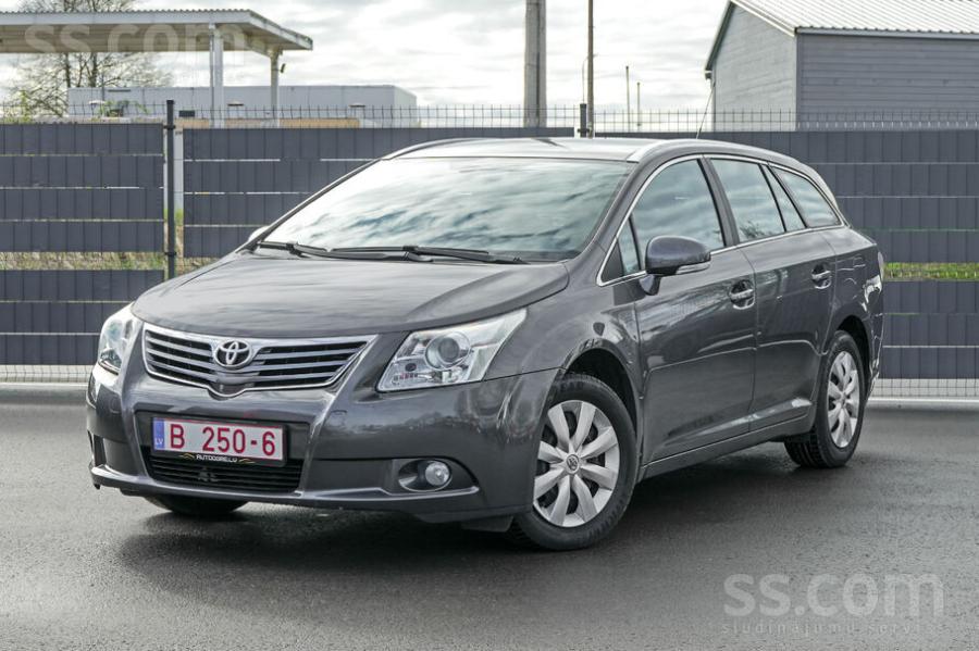 Grey Toyota Avensis 2009 in Ogre, with an engine capacity of 1.80 L and mileage of 193 thousand km for 2350 €, photo 2 on AUTOMOTO.COM.LV