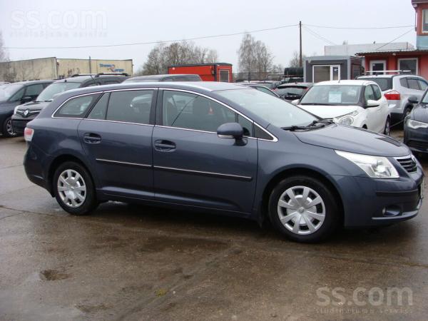 Grey Toyota Avensis 2009 in Riga, with an engine capacity of 2.00 L and mileage of 0 thousand km for 4890 €, photo 4 on AUTOMOTO.COM.LV