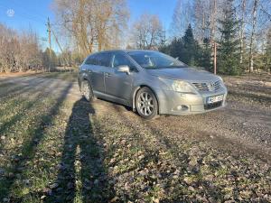 Pelēks Toyota Avensis 2009 Kauņa, ar dzinēja tilpumu 0.00 L un nobraukumu 290 tūkst. km par 3000 €, foto 2 vietnē AUTOMOTO.COM.LV