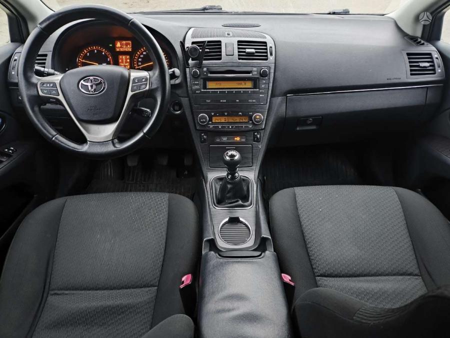 Pelēks Toyota Avensis 2009 Šauļi, ar dzinēja tilpumu 2.00 L un nobraukumu 369 tūkst. km par 2090 €, foto 11 vietnē AUTOMOTO.COM.LV