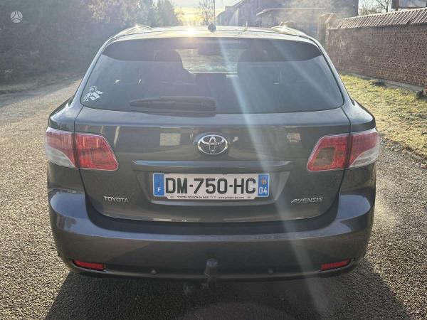 Pelēks Toyota Avensis 2009 Tauragė, ar dzinēja tilpumu 2.00 L un nobraukumu 245 tūkst. km par 4200 €, foto 6 vietnē AUTOMOTO.COM.LV